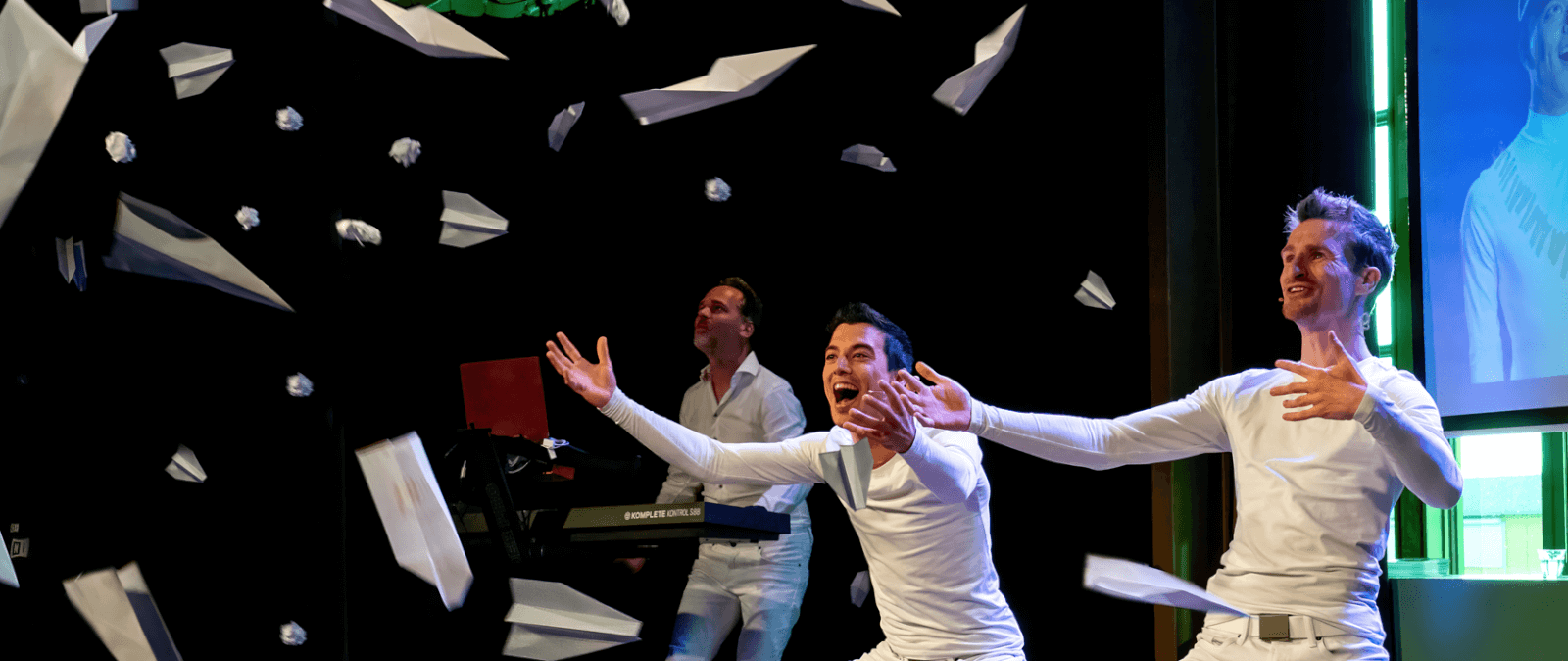 Andries Tunru & Stefan Hendrikx | Beperkt houdbaar - Jan van Besouw